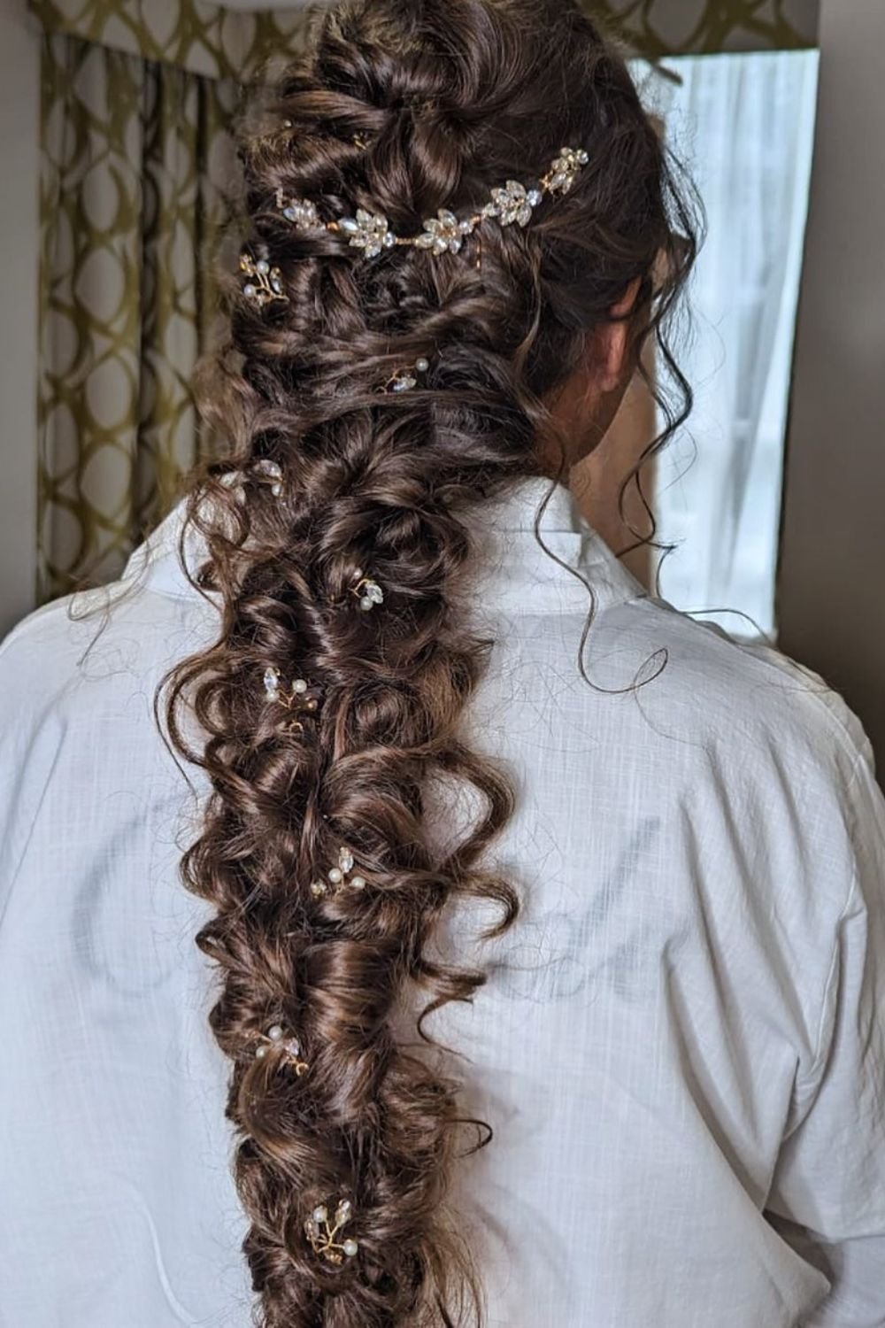 32 Curly Wedding Hairstyles Ideas for 2026 – This Girl Know